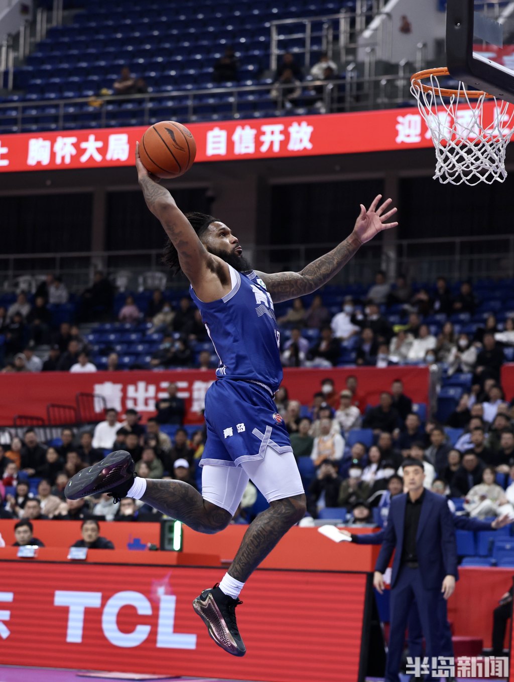 CBA战火重燃，青岛男篮107：84战胜宁波-半岛网